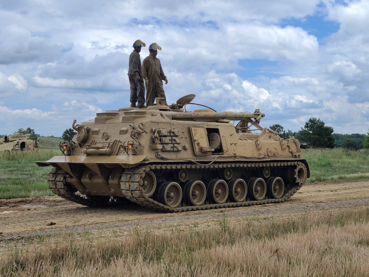 The Motor Pool Hub – Connecting Soldiers. Sharing Knowledge. Driving Readiness